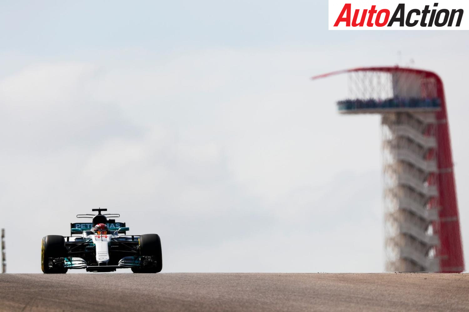 LEWIS HAMILTON TAKES OPENING DAY IN AUSTIN - Auto Action