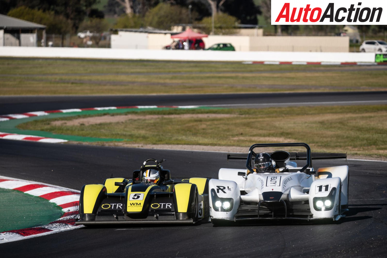 Close fight at the front of the Australian Prototype Series - Photo ...