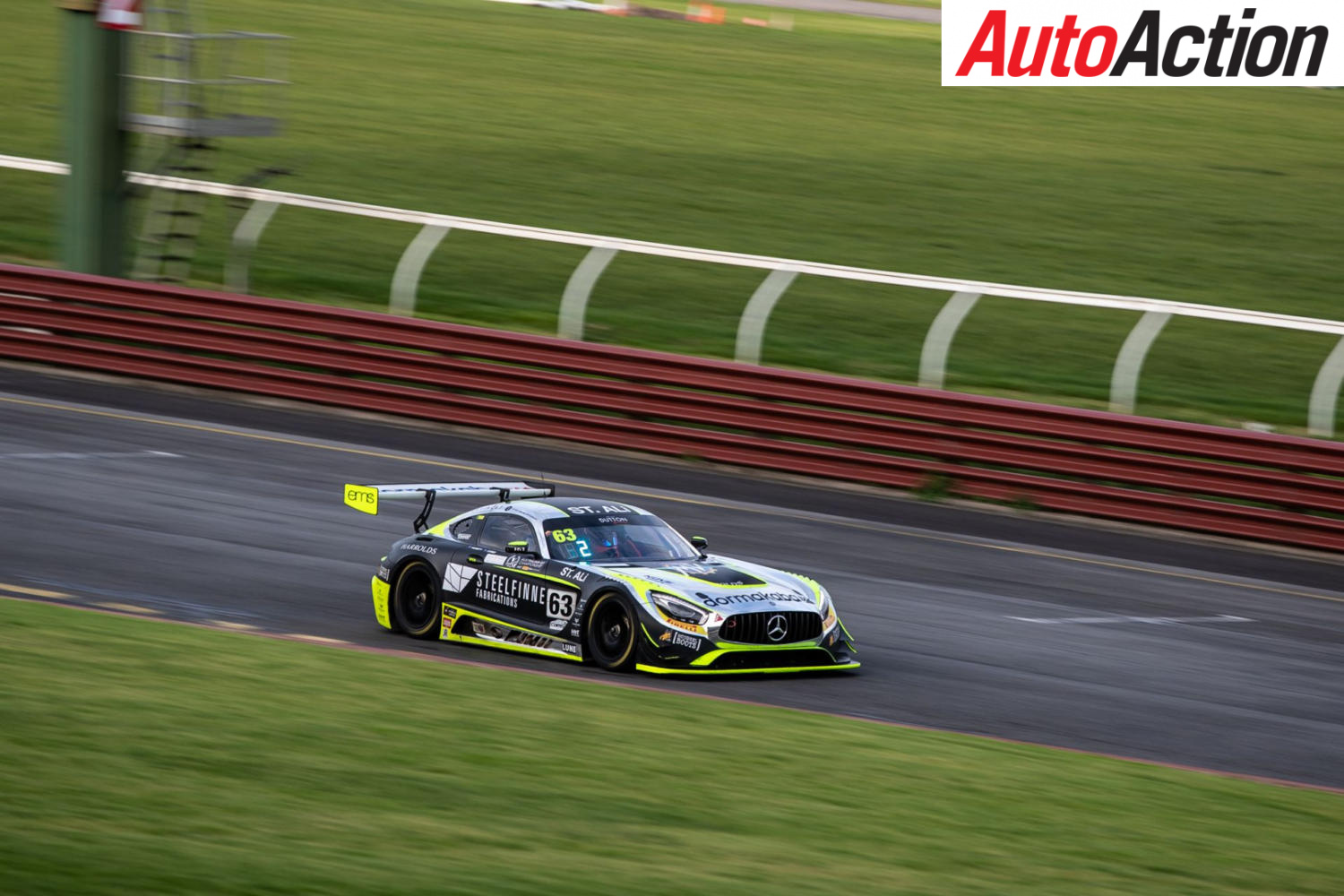 Peter Hackett won the Australian GT endurance race - Photo: InSyde ...