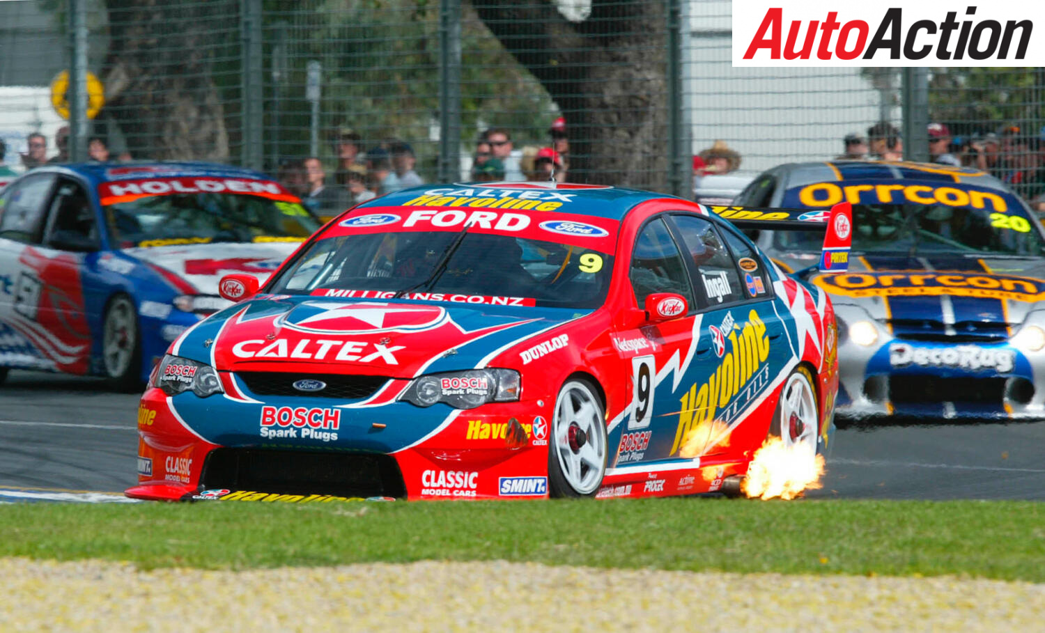 AA Archives: SVG wins in Adelaide as Skaife and AJ face off - Auto Action