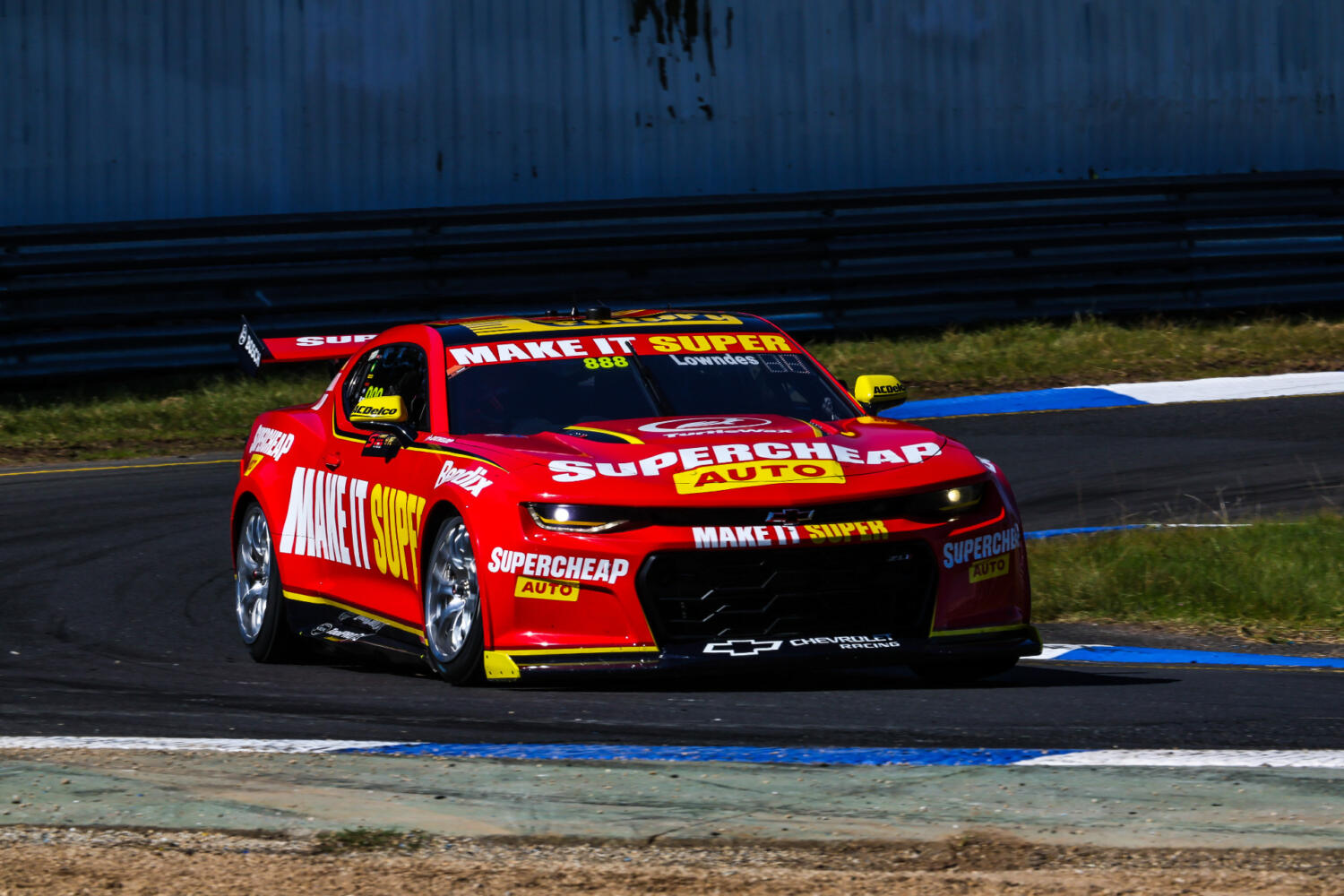 Teams ready for Sandown tyre test - Auto Action