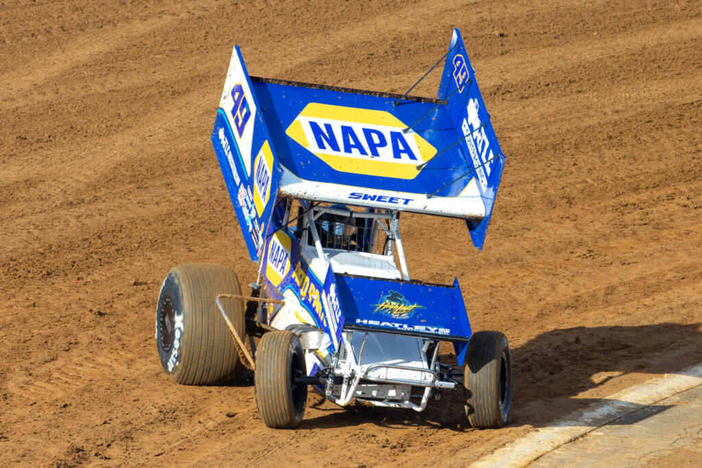 Sweet back on top USA v WA Sprintcar battle - Auto Action