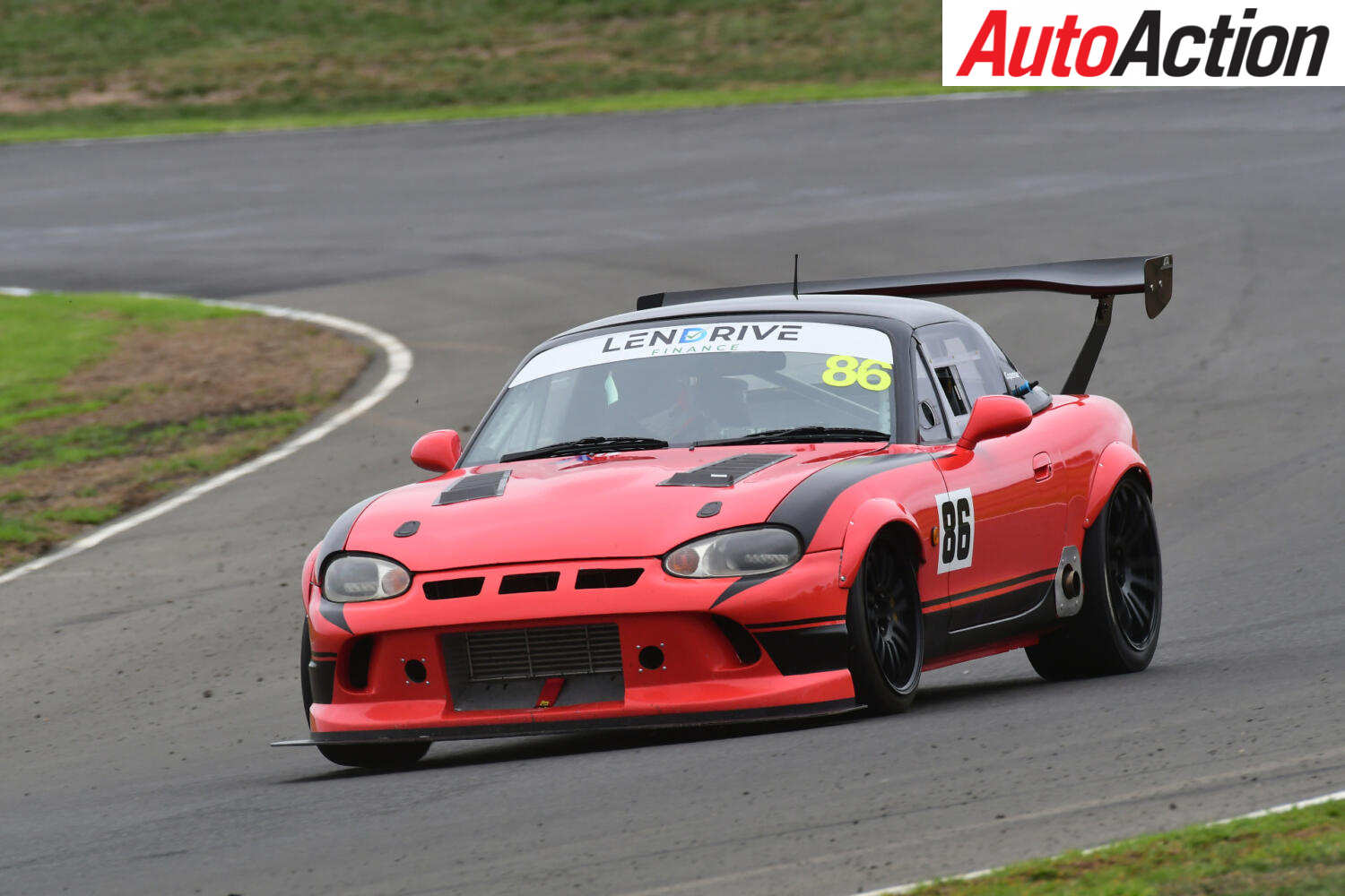 Mazda wins Wakefield 300 - Auto Action