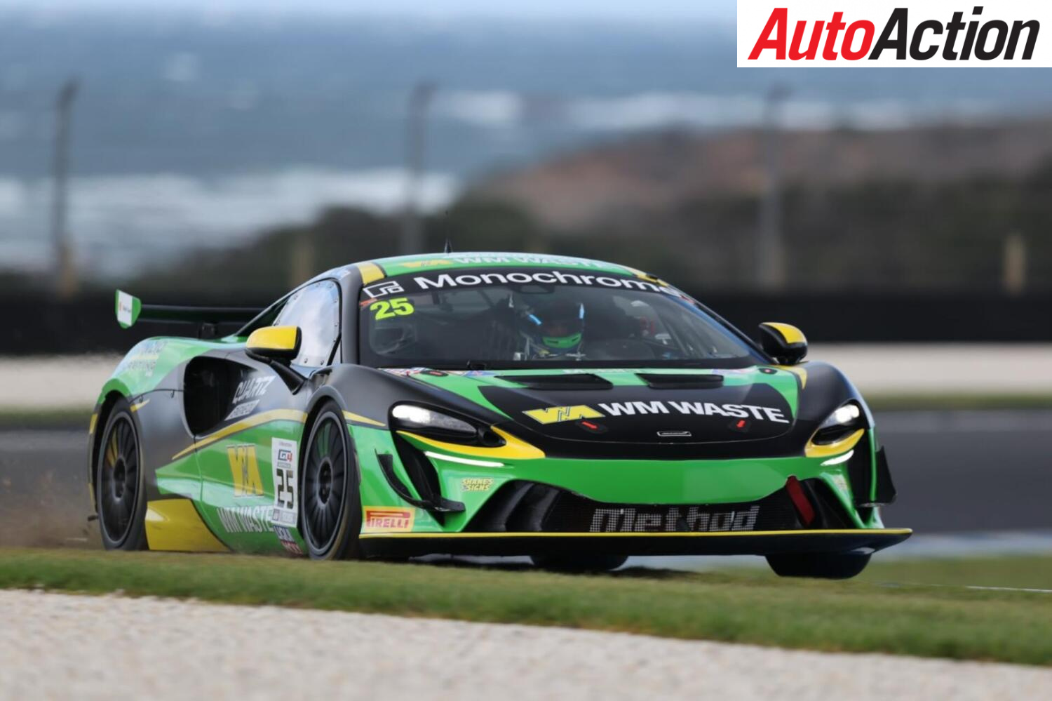 Hayman and Murray win after big crash at Hayshed - Auto Action